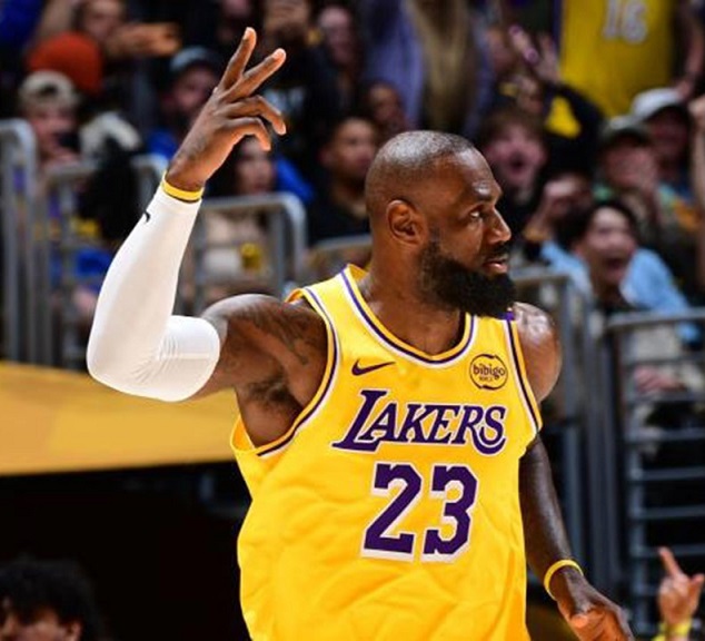 Lebron James Para Imprimir LeBron James Arrives At NBA Summer League!