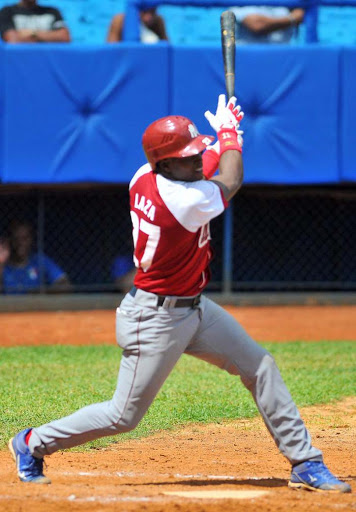 Dennis Laza - EcuRed