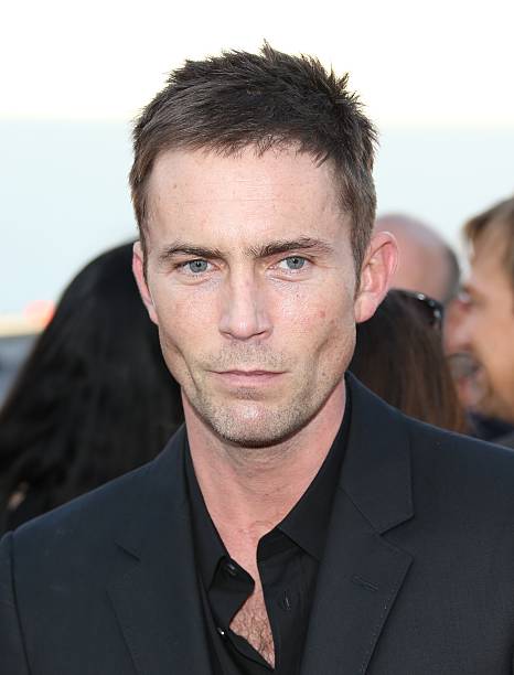 Desmond Harrington - EcuRed
