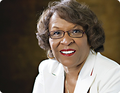 Sharon M. Draper - EcuRed