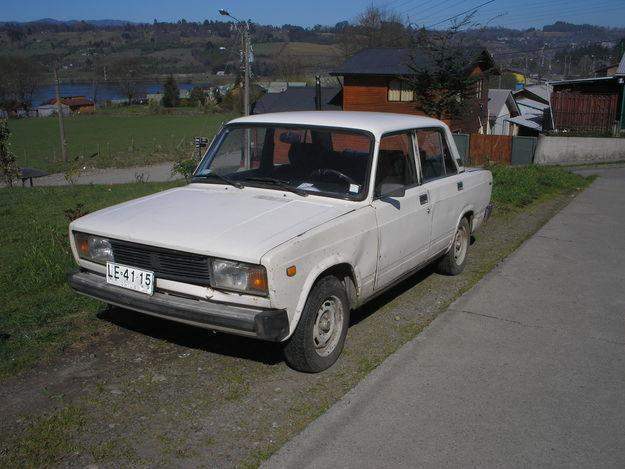 Archivo:Lada2107.jpg - EcuRed