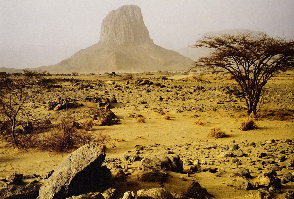 Archivo:Parque Nacional Ahaggar2.jpg - EcuRed
