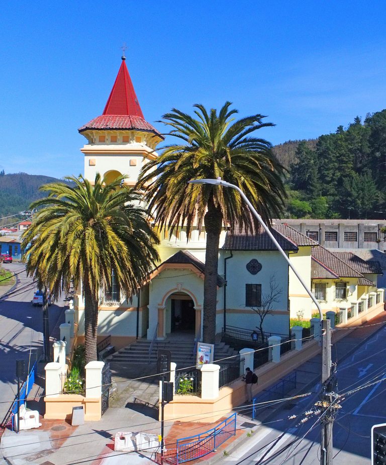 Iglesia Cristo Rey de Tomé (Chile) - EcuRed