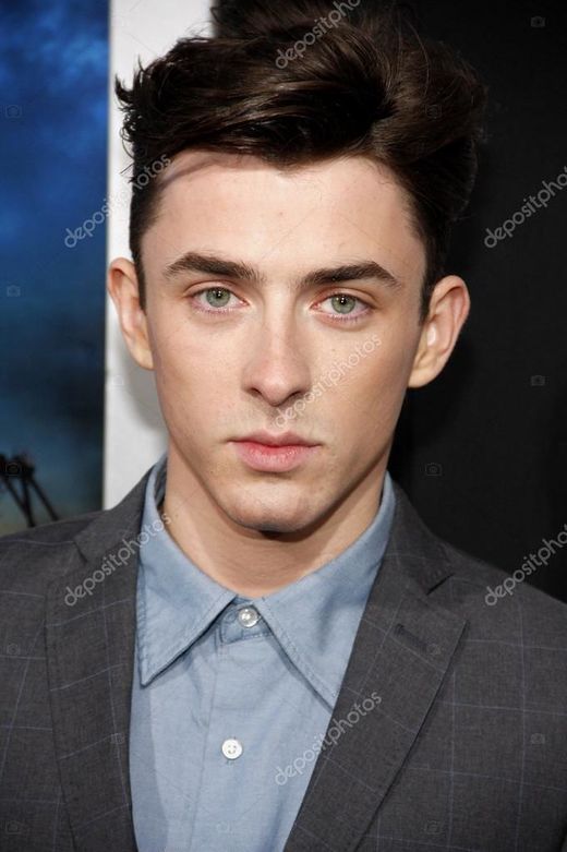 Matthew Beard - EcuRed