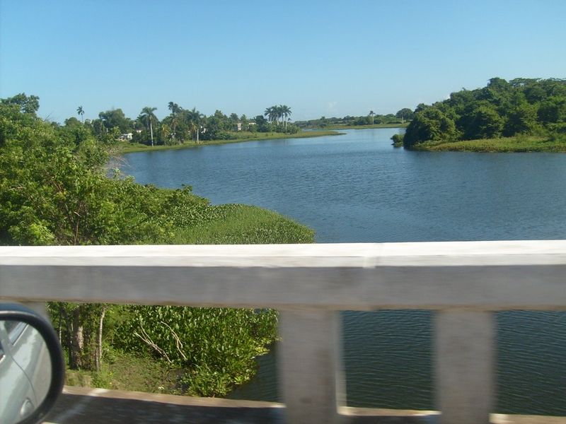 Archivo:Río Damují.jpg - EcuRed