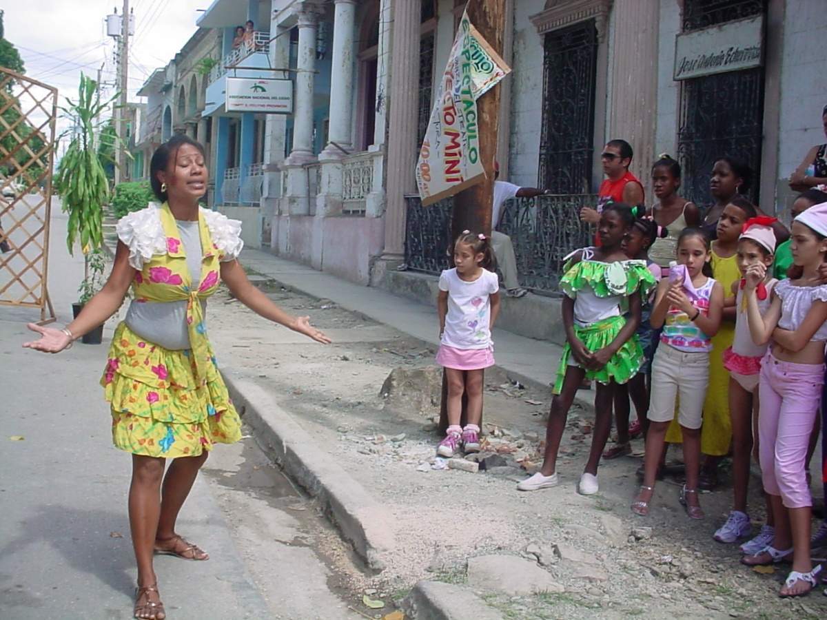 Proyecto Comunitario El Garaje - EcuRed