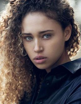 Ella-Rae Smith - EcuRed