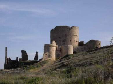 Castillo de Moya - EcuRed