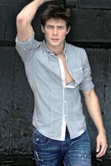 Gabriel Coronel - EcuRed