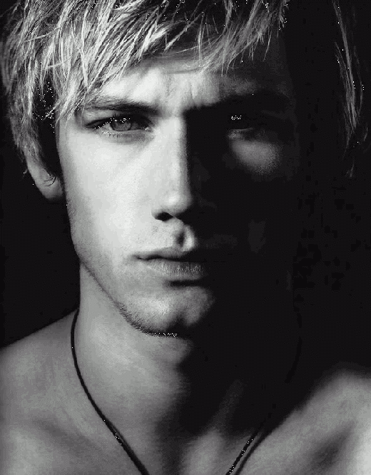 Alex Pettyfer - EcuRed