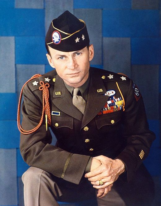 James M. Gavin - EcuRed